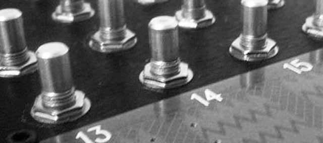 世界中のシンセ・マニアが待望する“究極のアナログ・シーケンサー”、「Archangel Sequencer」 - ICON